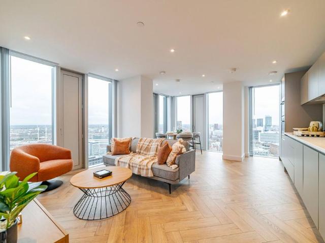One Port Street, Manchester M1 2 bed apartment to rent £1,950 pcm £450 pw