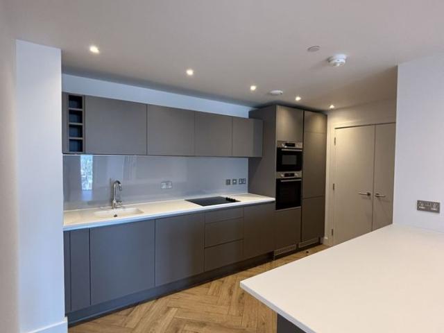 One Port Street, Manchester M1, 2 bed flat to rent, £1,800 pcm | PrimeLocation
