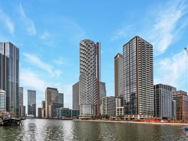One Park Drive, 1 Park Drive, Canary. Studio to rent £2,600 pcm £600 pw