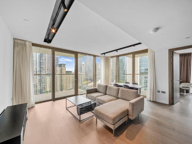 One Park Drive, 1 Park Drive E14 2 bed flat to rent £4,637 pcm £1,070 pw