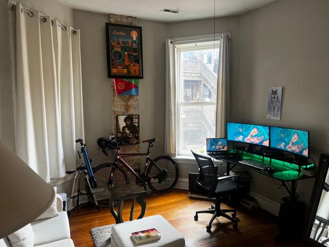 One room to rent