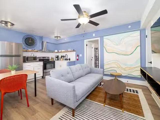 One room apartment in Norfolk