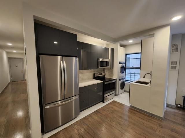 One room available at 151st/Broadway in unit W/D