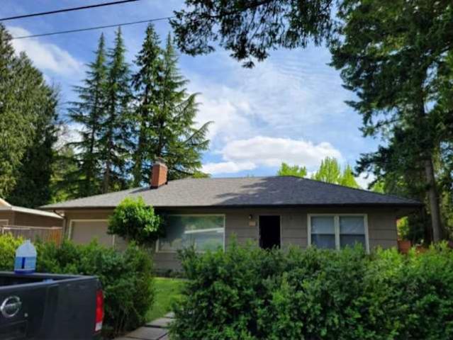 One room Beautiful 2bd/1ba West Salem home!