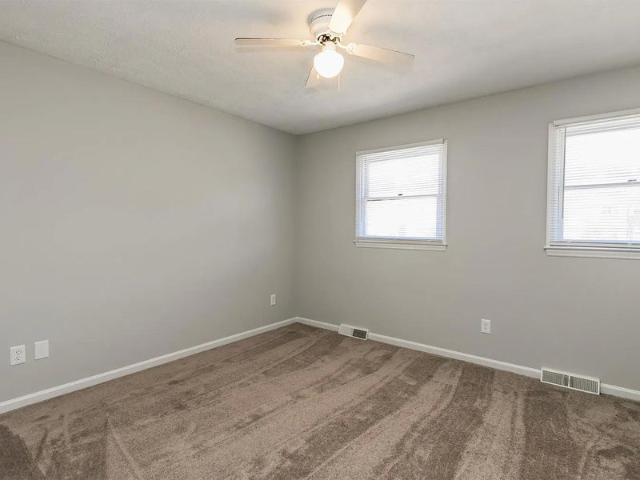 One room for rent