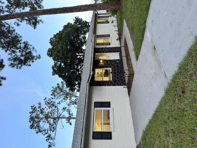 One Room for rent in a 4 Bedroom Home near UCF