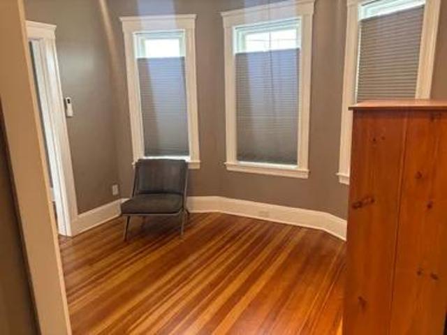 One room, small office, own balcony