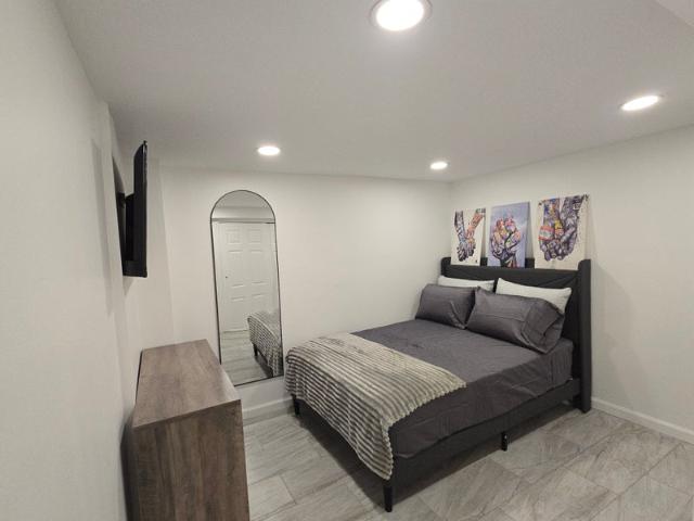 One rooms available