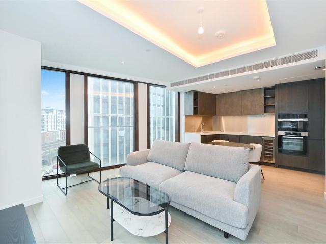 One Thames City, Nine Elms, SW8 5FR 3 bed apartment to rent £5,000 pcm £1,154 pw