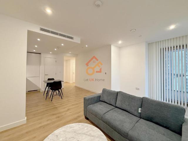 One Thames Quay, 222 Marsh Wall. 1 bed flat to rent £2,950 pcm £681 pw