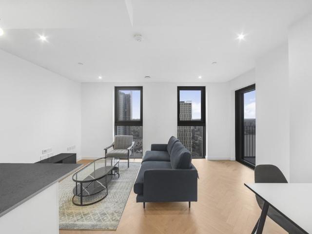 One Thames Quay, Marsh Wall E14 1 bed apartment to rent £2,999 pcm £692 pw