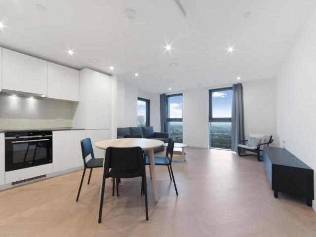 One Thames Quay, Marsh Wall, London E14, 1 bed flat to rent, £3,000 pcm | PrimeLocation