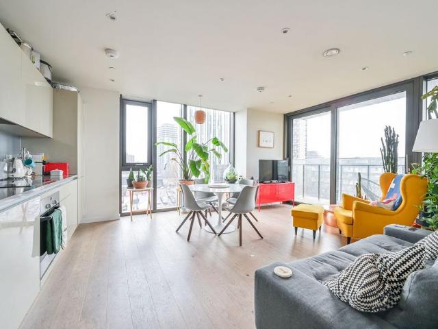 One the Elephant, Elephant and. 2 bed flat to rent £4,300 pcm £992 pw