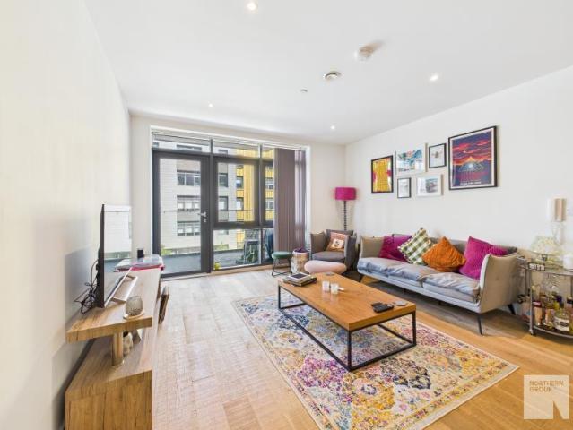 One Vesta Street: New Islington 2 bed apartment to rent £1,495 pcm £345 pw