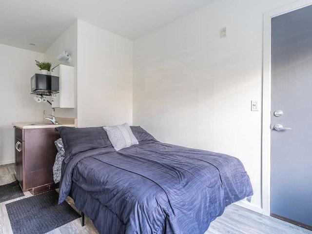 OneOne6 Apartments Studio Apartment for Rent at 116 13th Ave E, Seattle, WA 98102 Broadway