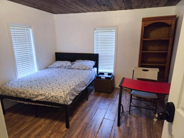 Only 3 Rooms Located Close to UCFWaterford Lakes