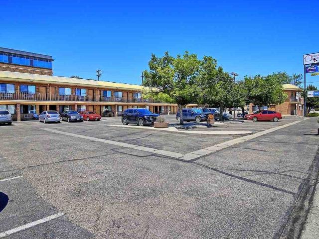 ONLY $895 *Rarely Available * All Utilities Included* 1 Bedroom Apartment for Rent at 125 N 1st St, Grand Junction, CO 81501 Downtown Grand Junction