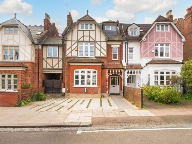 Onslow Gardens, London N10 5 bed terraced house to rent £10,000 pcm £2,308 pw