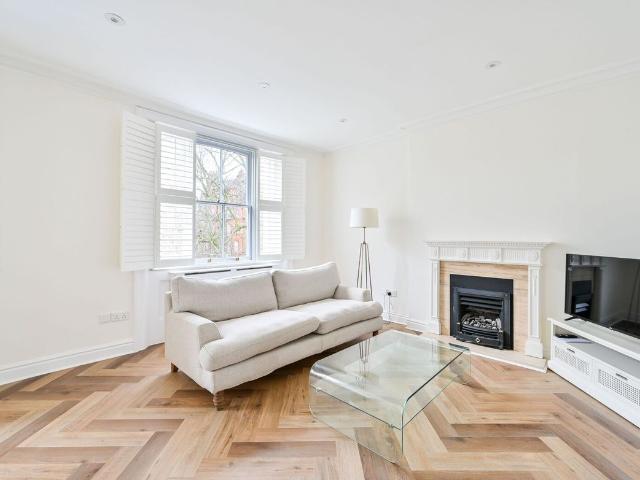 Onslow Gardens, South Kensington, London SW7, 2 bed flat to rent, £4,225 pcm | PrimeLocation