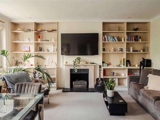 Onslow Gardens, South Kensington, SW7 1 bed apartment to rent £3,878 pcm £895 pw