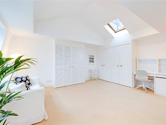 Onslow Gardens, South Kensington, SW7, London