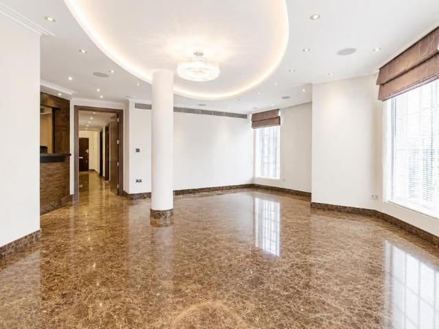 Onslow Square, London SW7 3 bed apartment to rent £7,497 pcm £1,730 pw