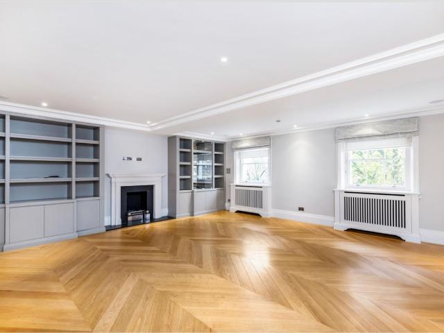 Onslow Square, London SW7, 3 bed flat to rent, £11,999 pcm | PrimeLocation