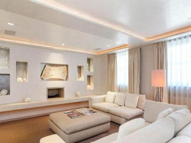 Onslow Square, South Kensington, 3 Bedroom Apartment
