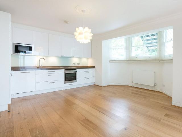 Onslow Square, South Kensington, London SW7, 2 bed flat to rent, £4,550 pcm | PrimeLocation
