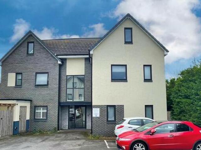 Onslow Road, Trinity Mews, Guildford, 3 Bedroom Apartment