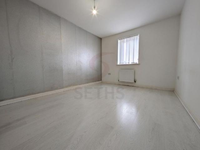 Onyx Crescent, LE4, Leicester