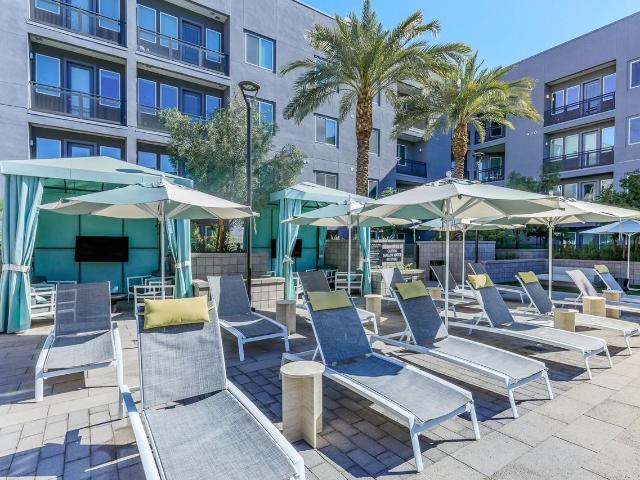 Onyx Uptown PHX 2 Bedroom Apartment for Rent at 500 W Camelback Rd, Phoenix, AZ 85013