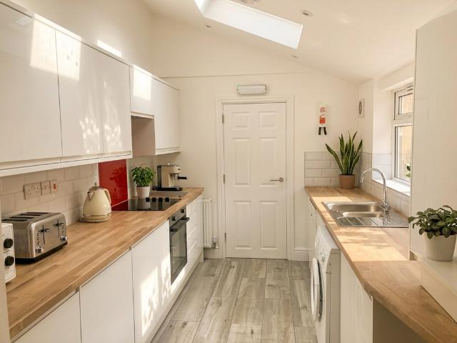 Osmaston Street 5 Bed, Lenton NG7 5 bed house to rent £3,346 pcm £772 pw