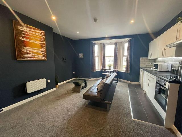 Osmond Road, Hove BN3, 1 bed flat to rent, £1,395 pcm | PrimeLocation