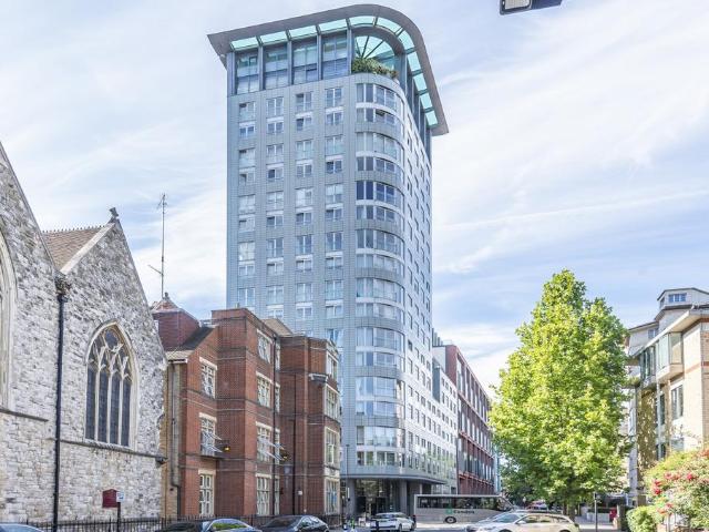 Osnaburgh Street, Regents Park. 1 bed apartment to rent £3,100 pcm £715 pw