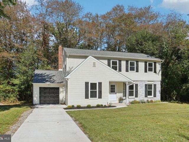 Osage Trl, Medford Lakes, Home For Sale