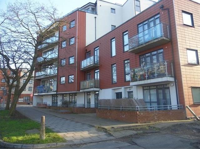 Osbury Court, Shaftesbury Avenue, South Harrow, Harrow HA2, 2 bed flat to rent, £1,750 pcm | PrimeLocation