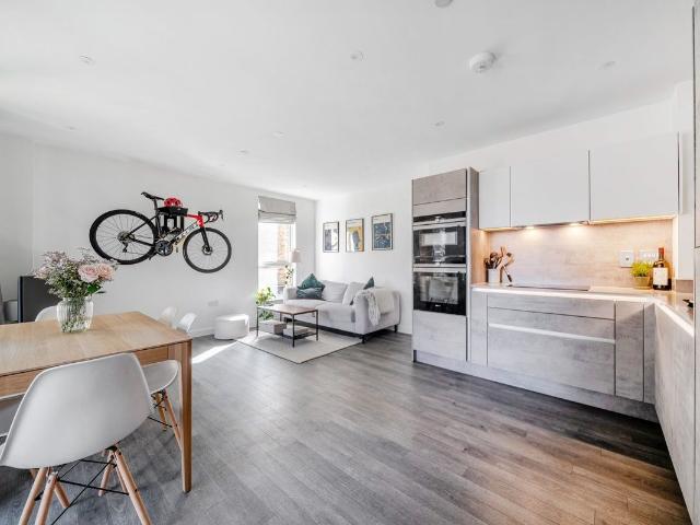 Osborne Road, Acton, London W3, 1 bed flat to rent, £2,300 pcm | PrimeLocation