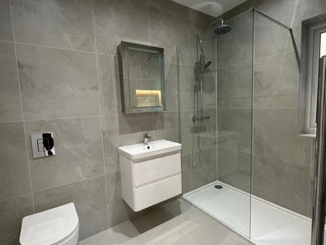 Osborne Road, Watford 1 bed in a house share to rent £1,195 pcm £276 pw