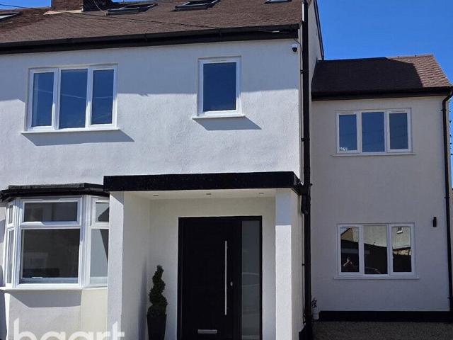 Osborne Road, Watford 1 bed in a house share to rent £1,195 pcm £276 pw