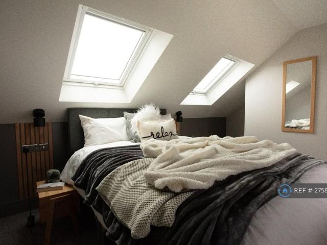Osborne Road, Watford, WD24 1 bed in a house share to rent £1,130 pcm £261 pw