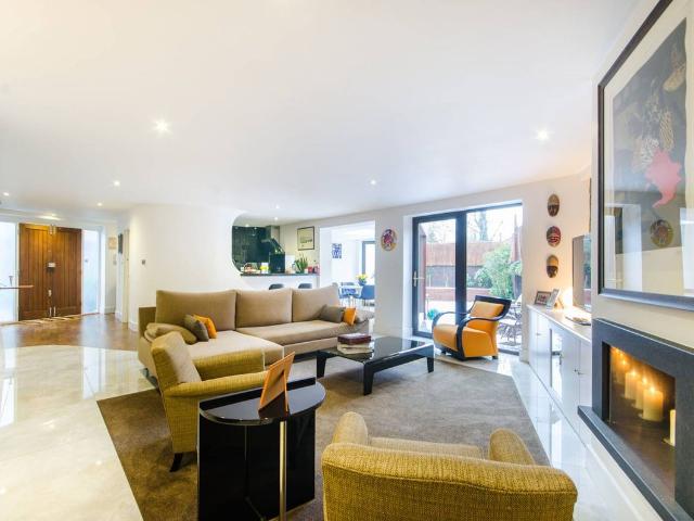 Osborne Road, Willesden Green, London NW2, 4 bed detached house to rent, £4,400 pcm | PrimeLocation