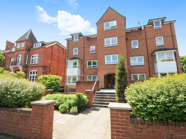 Osborne Road, Windsor SL4, 2 bed flat to rent, £1,600 pcm | PrimeLocation