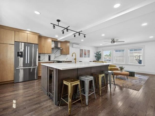 Osborne St Unit B, Salem, Condo For Sale