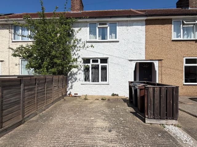 Osborne Square, Dagenham RM9, 2 bed terraced house to rent, £1,750 pcm | PrimeLocation