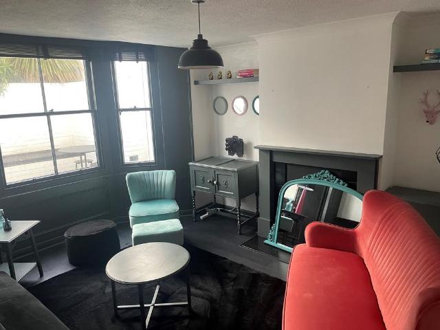 Osborne Villas, Hove BN3 1 bed apartment to rent £1,550 pcm £358 pw