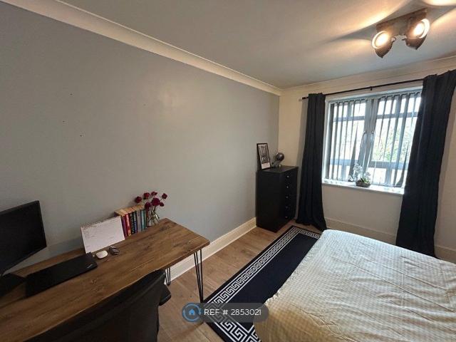 Osbourne House, Coventry CV1, Room to rent, £590 pcm | PrimeLocation