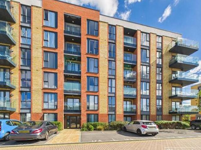 Oscar Wilde Road, Reading, 2 Bedroom Apartment