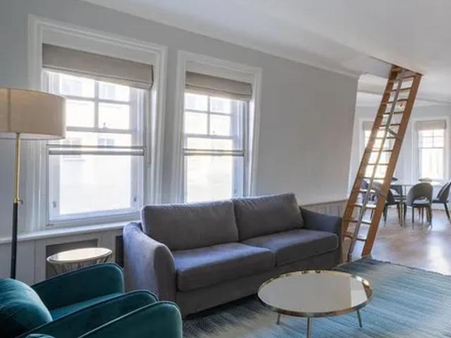 Oscar de la Renta, 130 Mount Street, London, W1K 3EH, United Kingdom | 1 bed apartment for rent #80606435 | Rentberry