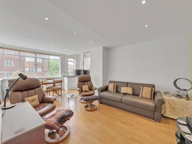Oslo Court, Prince Albert Road, St. 1 bed apartment to rent £2,578 pcm £595 pw